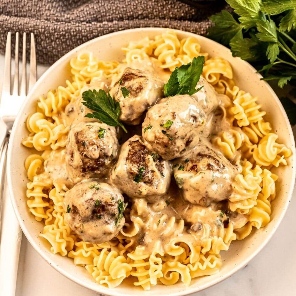 Easy Swedish Meatball Recipe - Yummy and fully
