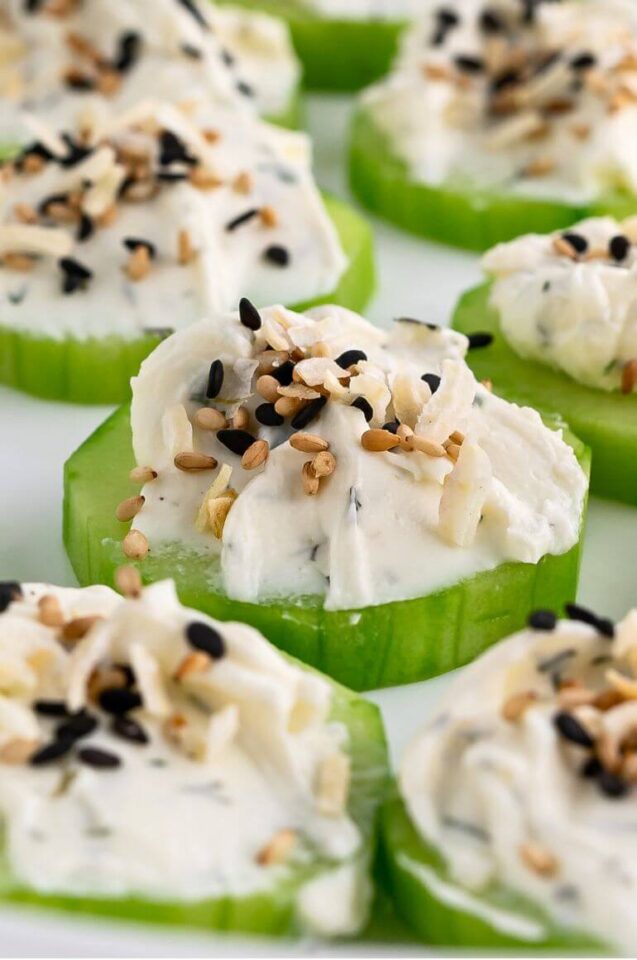 5-Minute Everything Bagel Cucumber Snacks - Yummy and fully