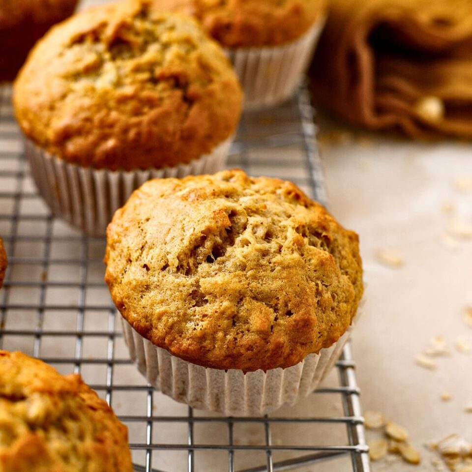 No-Fuss Banana Oat Muffins: Quick Recipe! - Yummy and fully