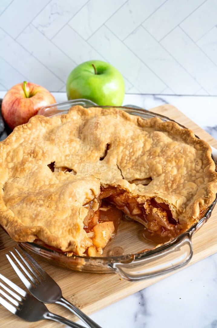 Quick & Easy Apple Pie Recipe - Yummy and fully
