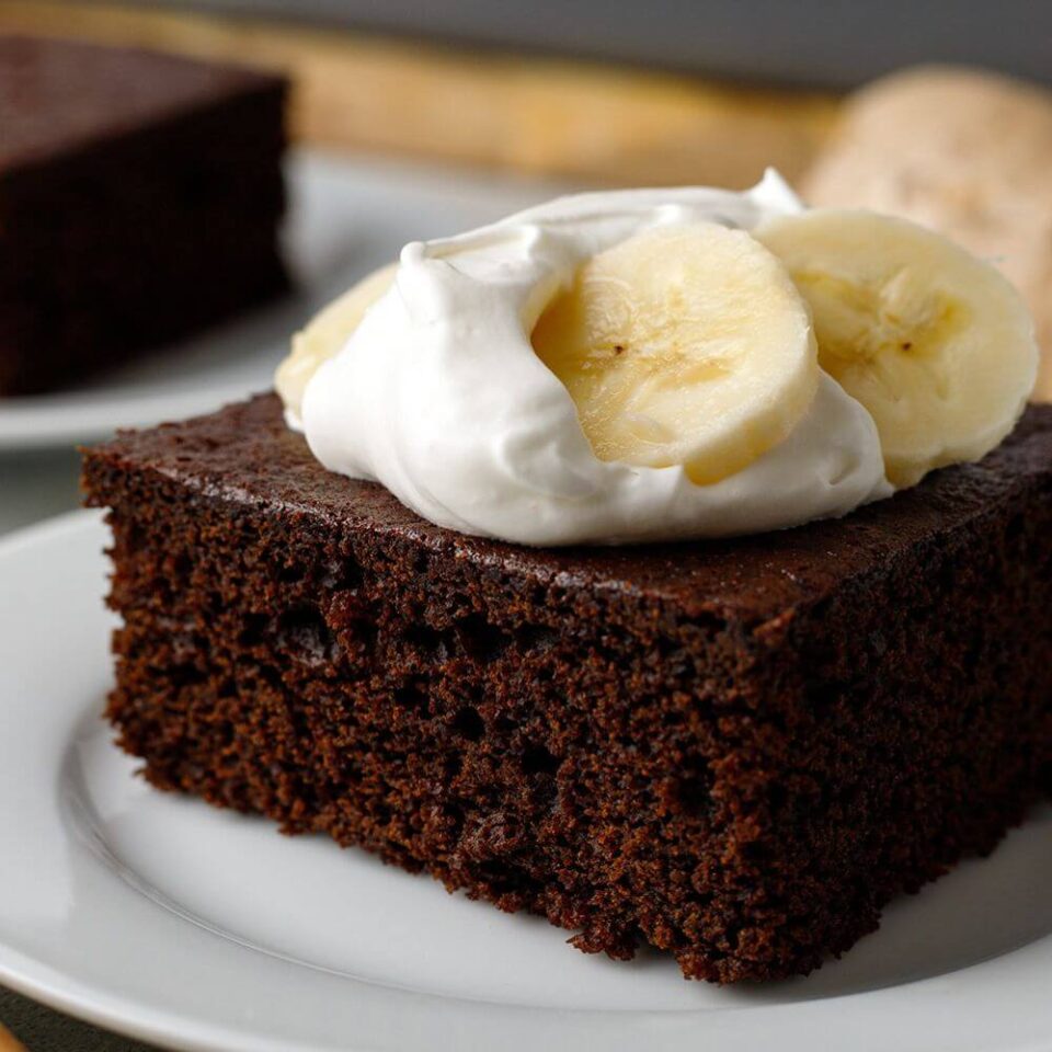 Quick & Easy Gingerbread Cake - Yummy and fully